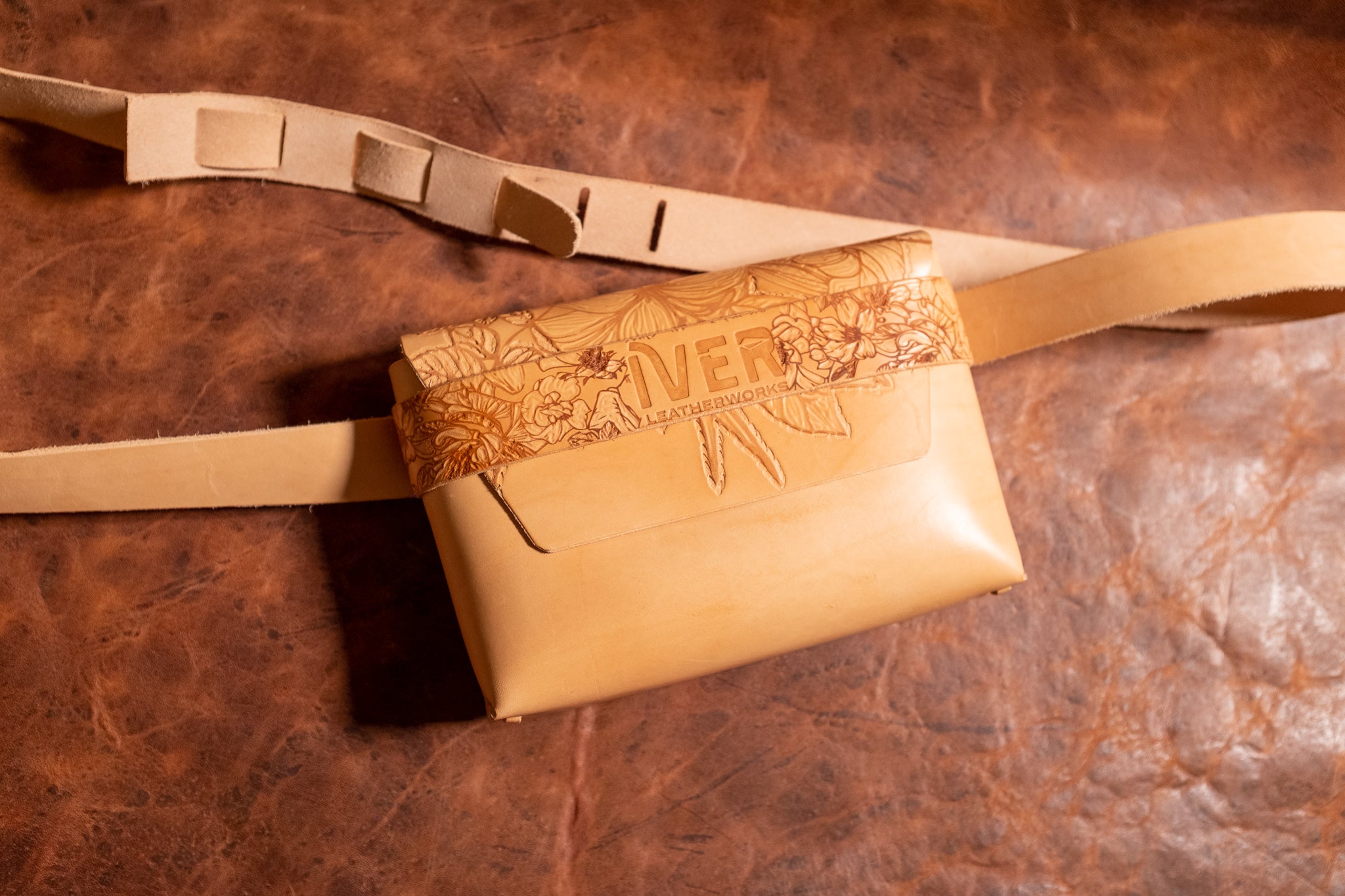 Stella Laced Natural Leather Bag with Tooled Design – Iver Leatherworks
